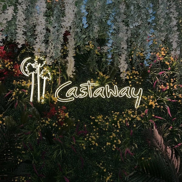 Castaway Burbank - American Restaurant