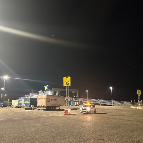 TT-Line Terminal - 87 visitors