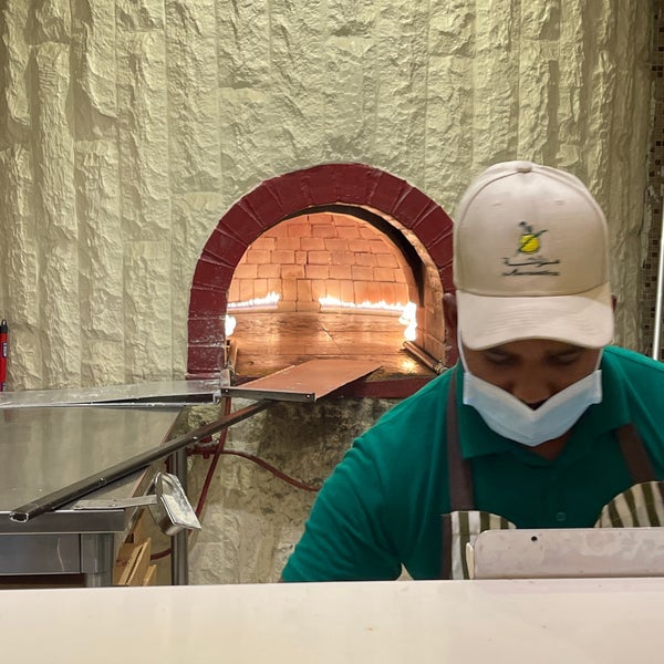 Manoosha | منؤشة - الملقا - King Fahad Rd.