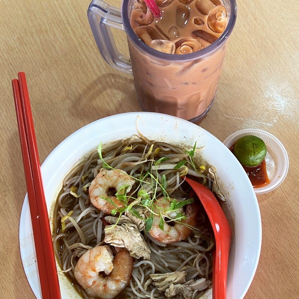 Chong Choon Cafe (泉春茶室) - 123 tips from 3225 visitors