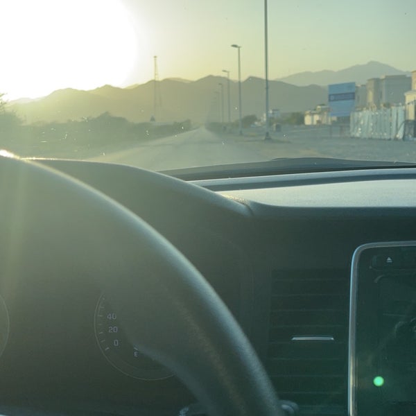 Kalba Lake (بحيرة كلباء) - Lake in Fujairah