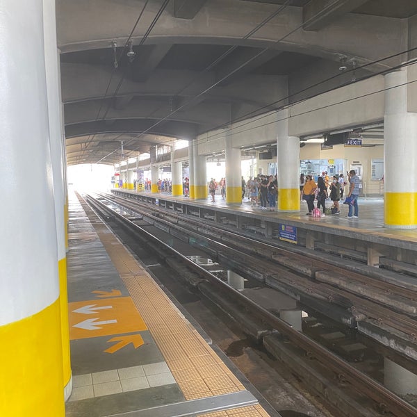 MRT3 - Ortigas Station - Metro Station in Mandaluyong City