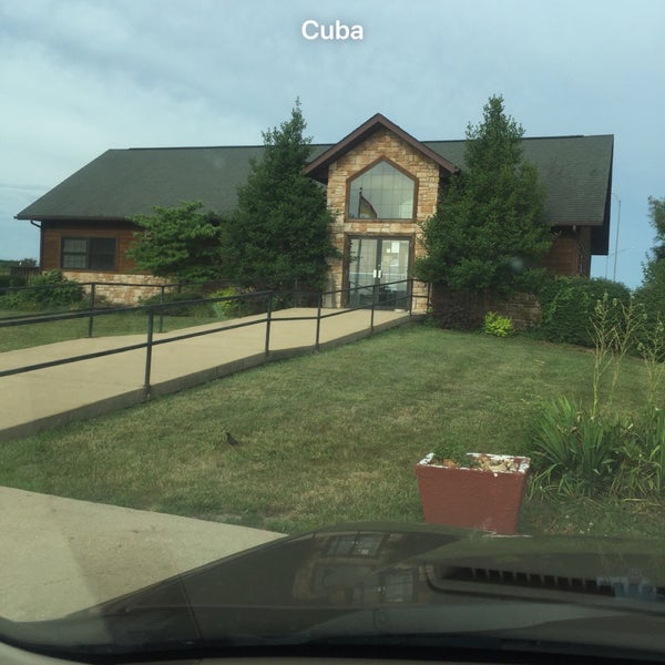 Cuba Visitor Center - Cuba, MO