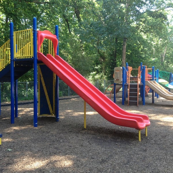 Briarlake Elementary School - Elementary School