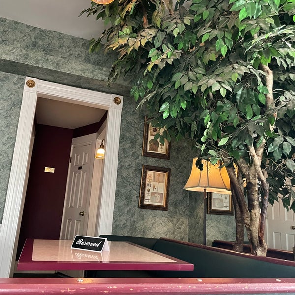 Uncommon Grounds - Uptown - 48 tips from 1371 visitors