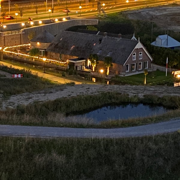 Stadsbrouwerij RoodNoot - Beer Bar in West