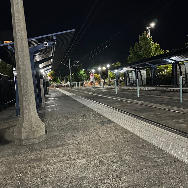 TriMet Beaverton Central MAX Station - Light Rail Station in Downtown ...