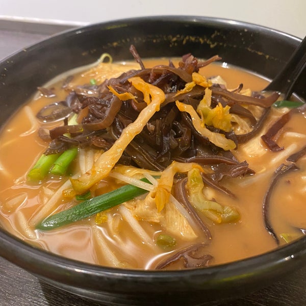 TamJai SamGor Mixian 譚仔三哥米線 - G-2/F, 15-19 Wellington St