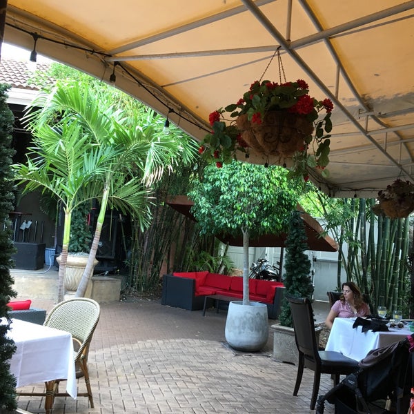 Il Bacio - 29 SE 2nd Ave