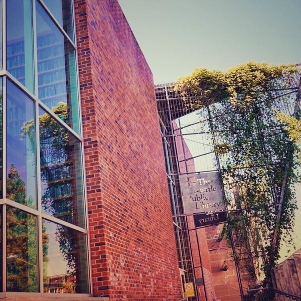 Seattle Public Library - Capitol Hill - 425 Harvard Ave E