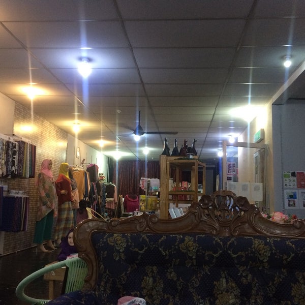 Zawara (Now Closed) - Uda Business Centre