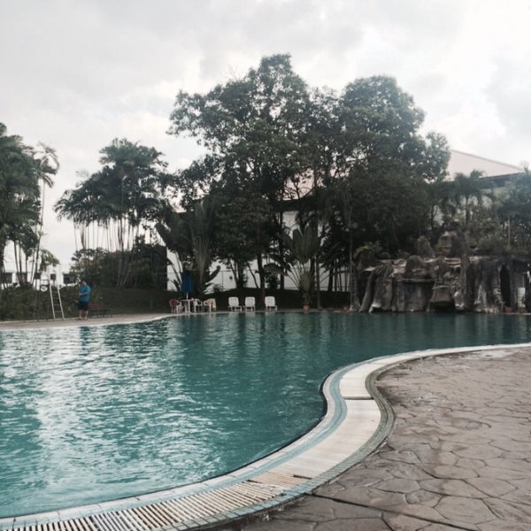 Country Height Swimming Pool - Jalan Cinta Alam