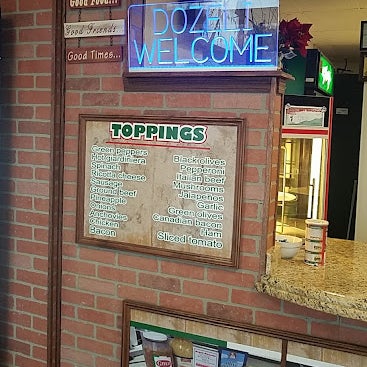 Dozeli Pizzeria - 3324 Chicago Rd