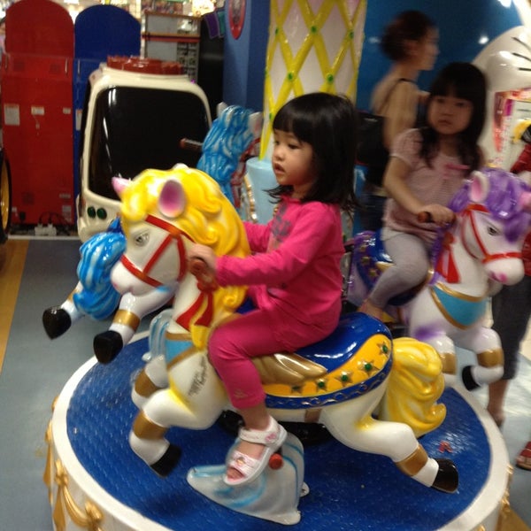 The Wonderful World Of Whimsy - Downtown Core - 0 tips