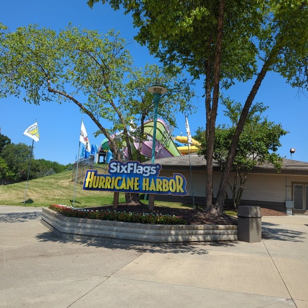 Splash Magic River @ Magic Waters - 20 visitors