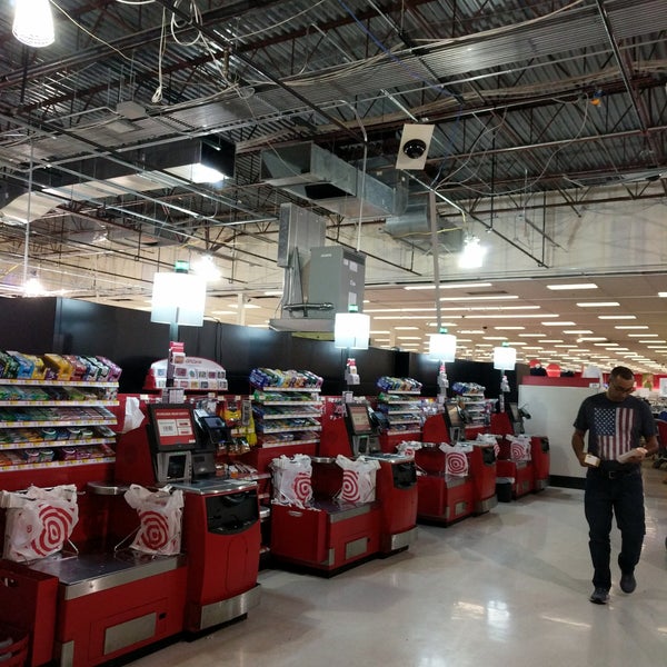 Target - Bucktown - 2656 N Elston Ave