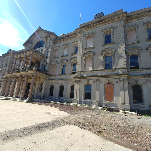 NJ State Capitol - Capitol Building in Downtown Trenton