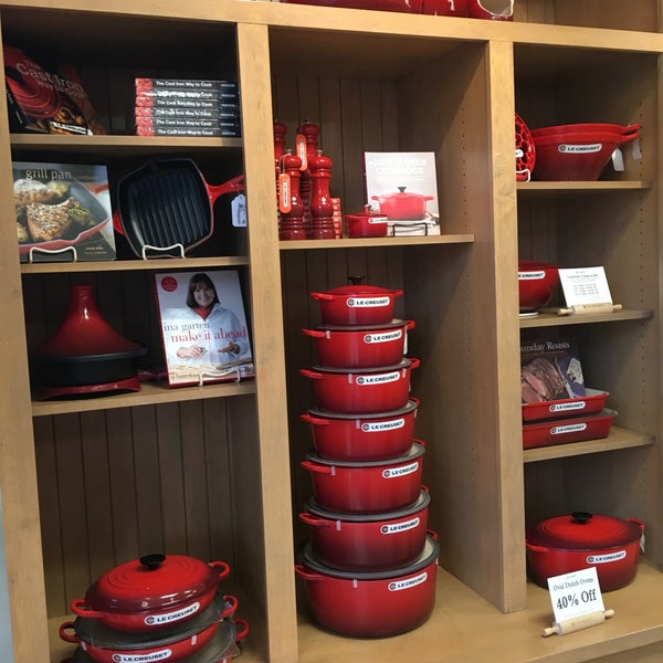 Le Creuset Outlet Store - Kitchen Supply Store in Quil Ceda Village