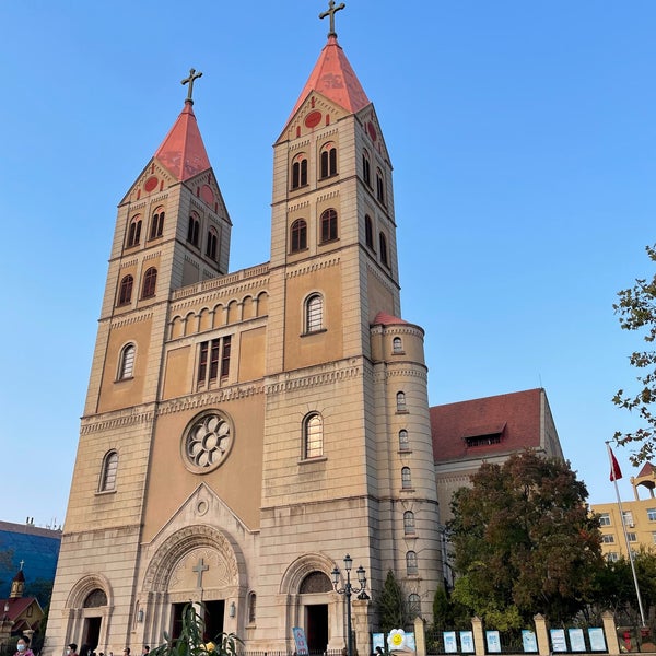 St. Michael's Cathedral 圣弥爱尔大教堂 - Church in Qingdao