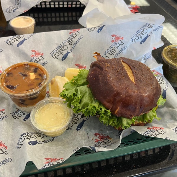 Caplinger's Fresh Catch Seafood Market - 7460 N Shadeland Ave