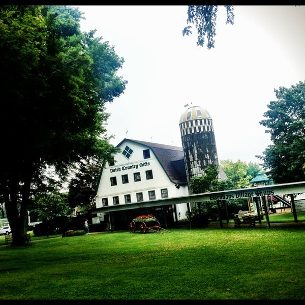 Das Dutchman Essenhaus - 240 US Highway 20