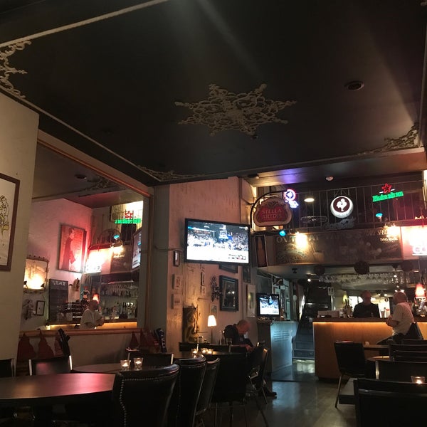 Taf's cafe - Downtown Vancouver - 8 tips