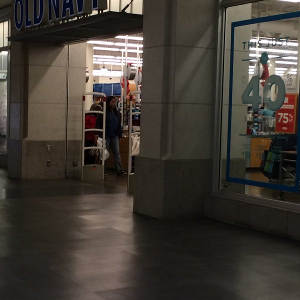 Old Navy - Clothing Store