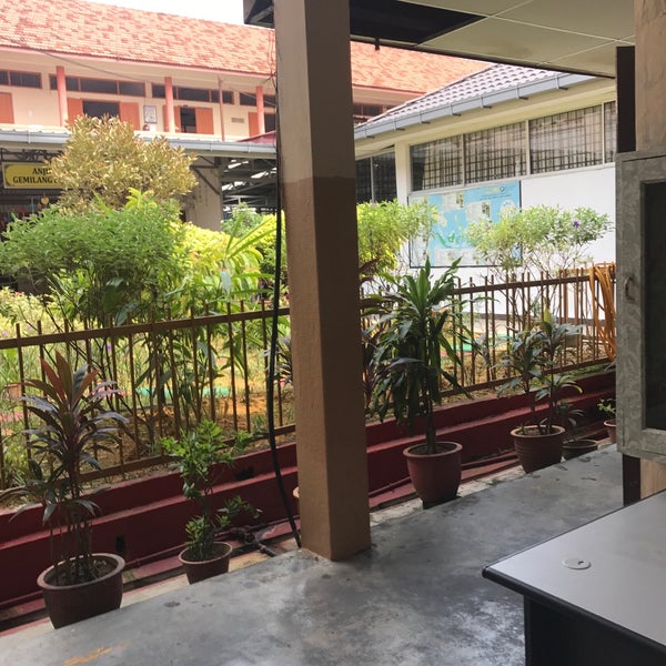 SMK Convent Klang - High School