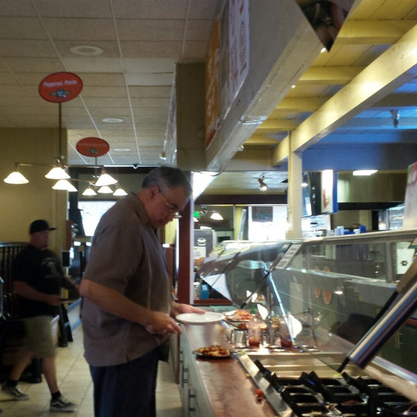 Photos at Round Table Pizza - 3 tips from 315 visitors