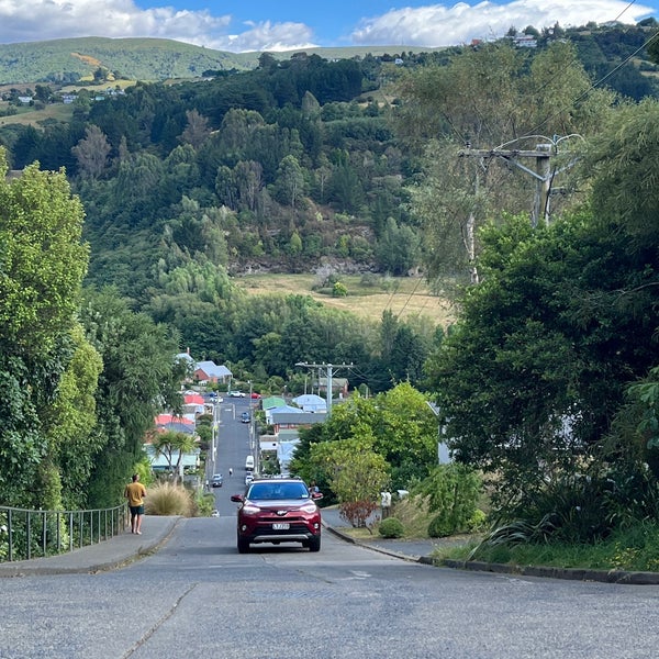 Photos at Baldwin Street (The World's Steepest Street) - Baldwin St.