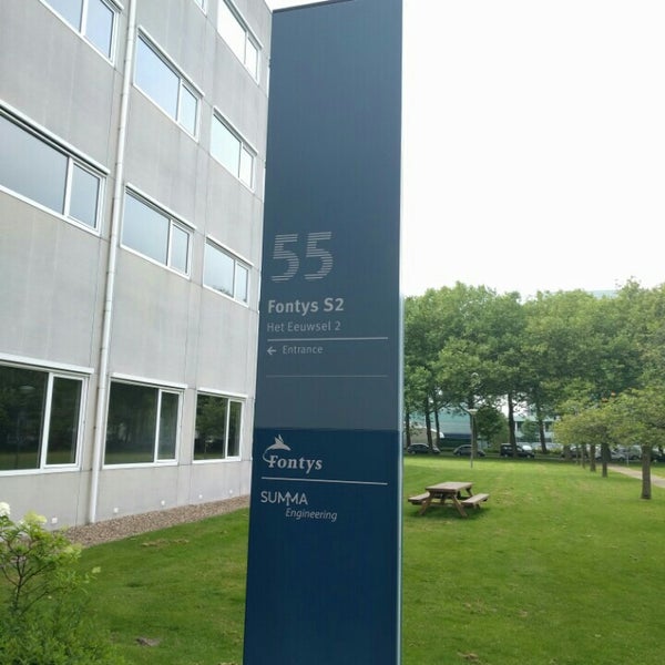 Fontys Het Eeuwsel - College Academic Building in TU-terrein