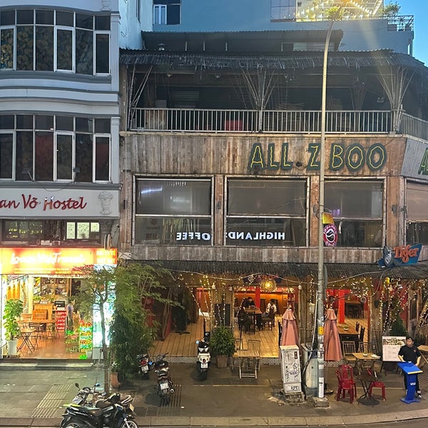 Allez Boo Restaurant - Bar