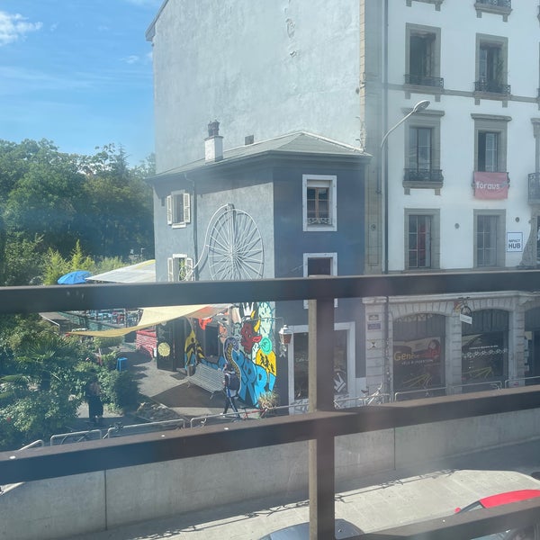 Photos at Gare de Genève Cornavin - Cornavin - Place de Cornavin 7