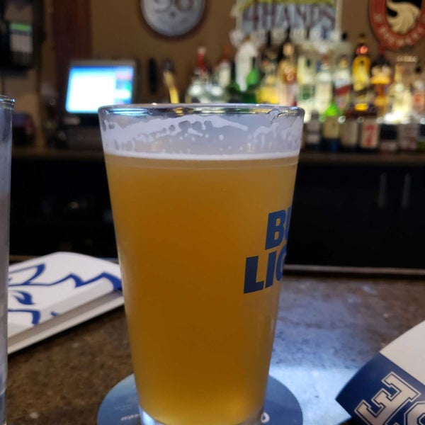 The Field House - American Restaurant in Saint Louis
