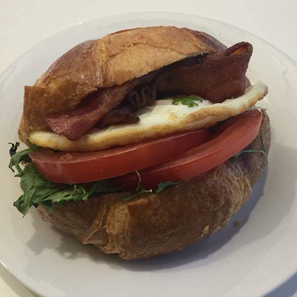 Paneton - Bakery in Victoria Quarter