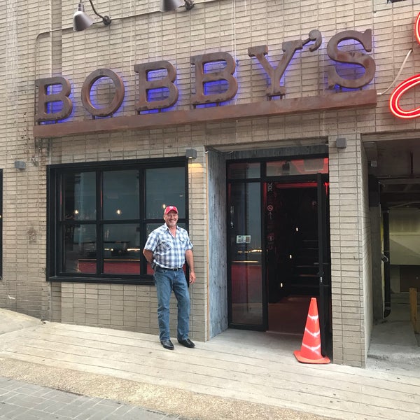 Bobby Hotel Rooftop Lounge - Hotel Pool in Nashville