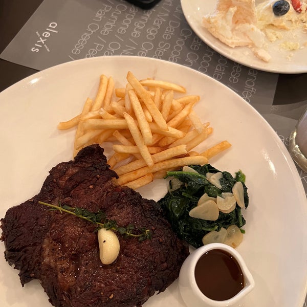 Alexis - Bistro in Bangsar Baru
