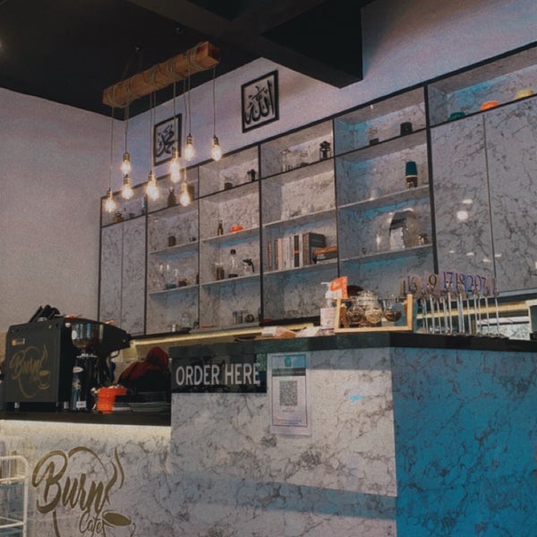 Burn Cafe - Café