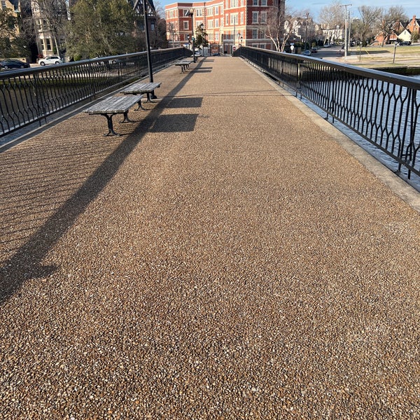 The Hague Walking Bridge - Bridge in Norfolk