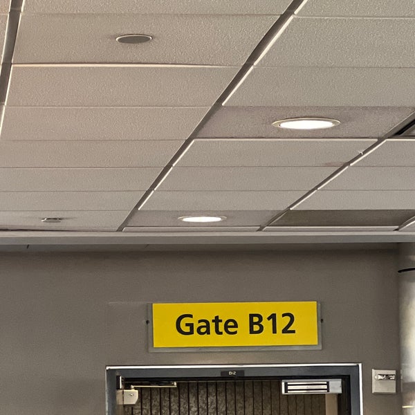 Gate B12 - 4 tips from 1377 visitors