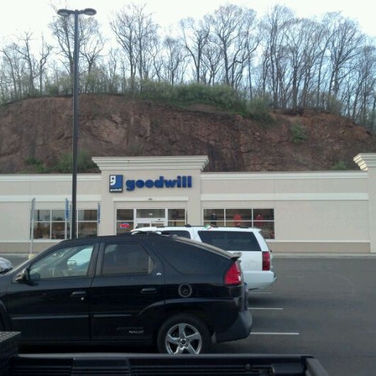 Goodwill - 472 Foxon Blvd