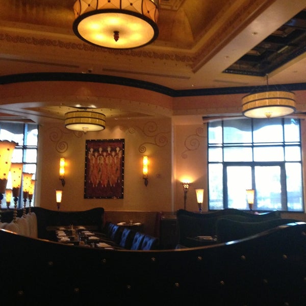 Grand Lux Cafe - 77 tips from 6181 visitors