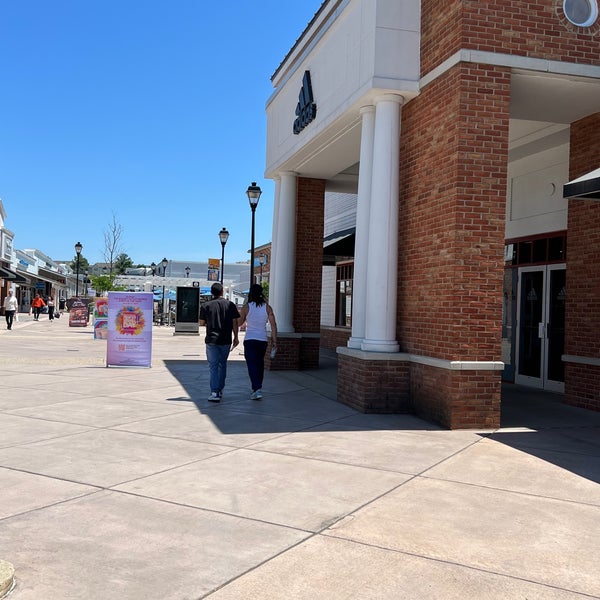 Photos at Leesburg Premium Outlets - Leesburg Corner - Leesburg, VA