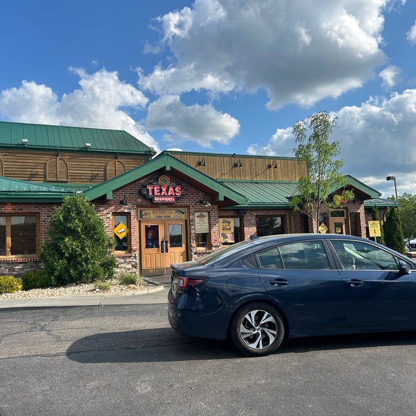 Texas Roadhouse - Steakhouse