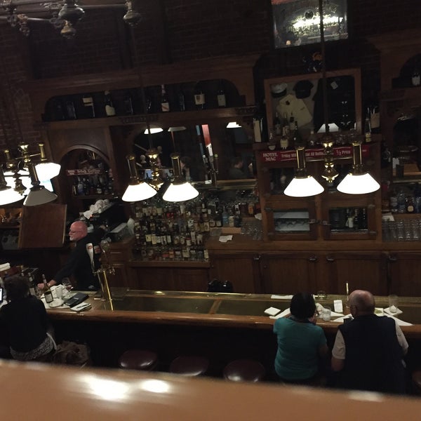 Hotel Mac Restaurant - Point Richmond - 11 tips from 437 visitors