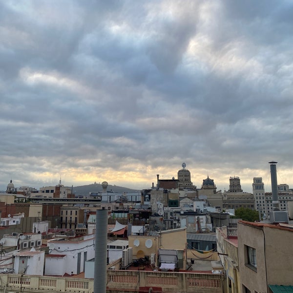 Carrefour Market - El Raval - Barcelona, Catalunya