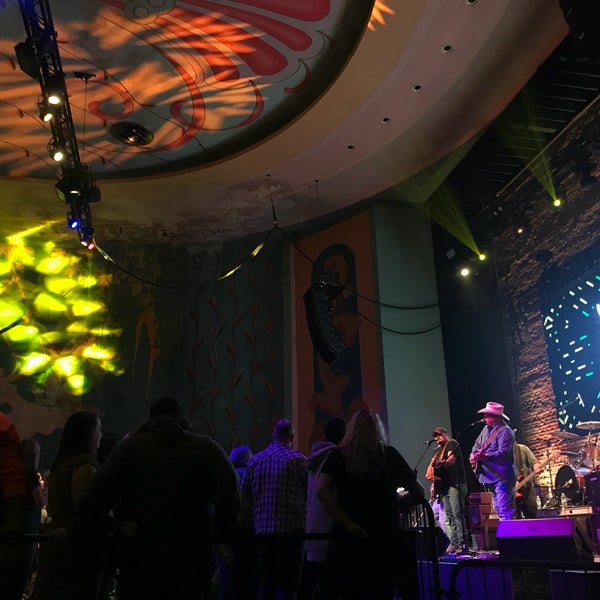 El Rey Theatre - Downtown Chico - 5 tips