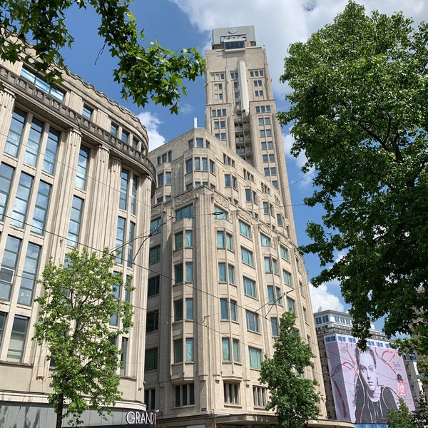 Boerentoren (KBC-Toren) - Structure in Historisch Centrum