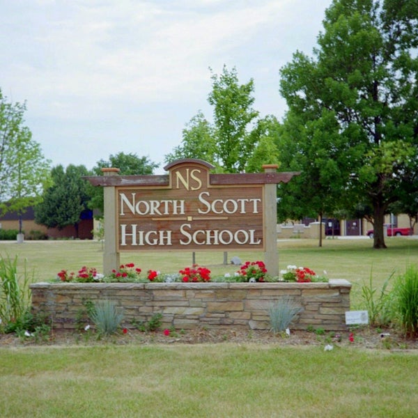 North Scott High School - 2 tips