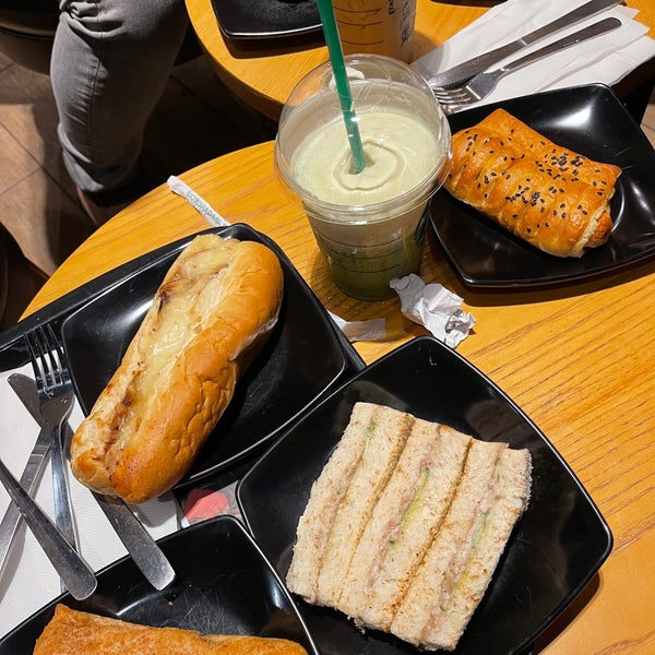 Starbucks @Conezion IOI Resort City - Coffee Shop in Putrajaya